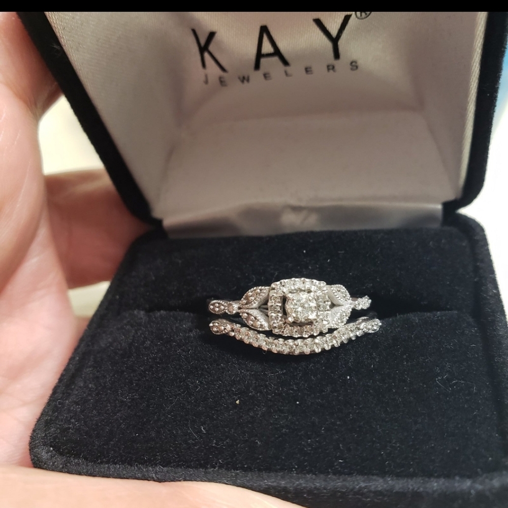 Stunning Kay Jewelers 10k Gold Diamond Bridal Set - Gem